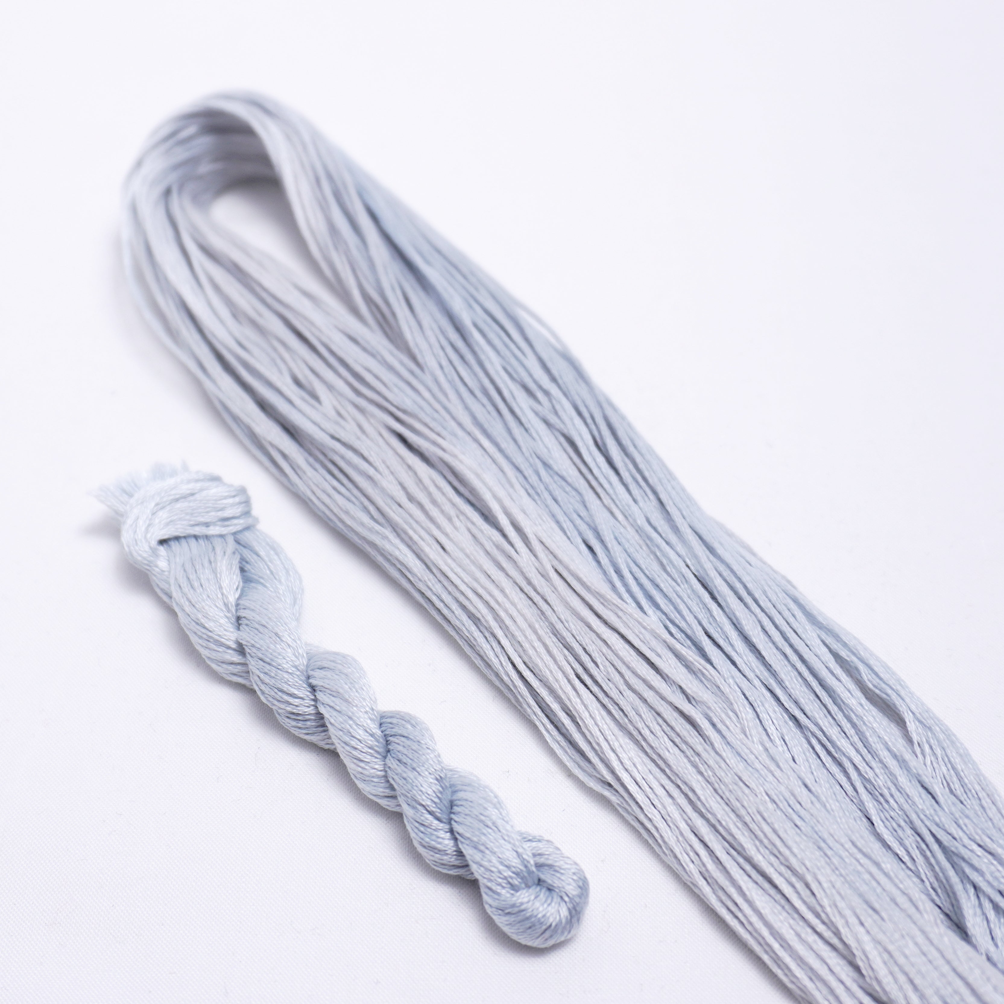 C130 WHISPER – Cottage Garden Threads